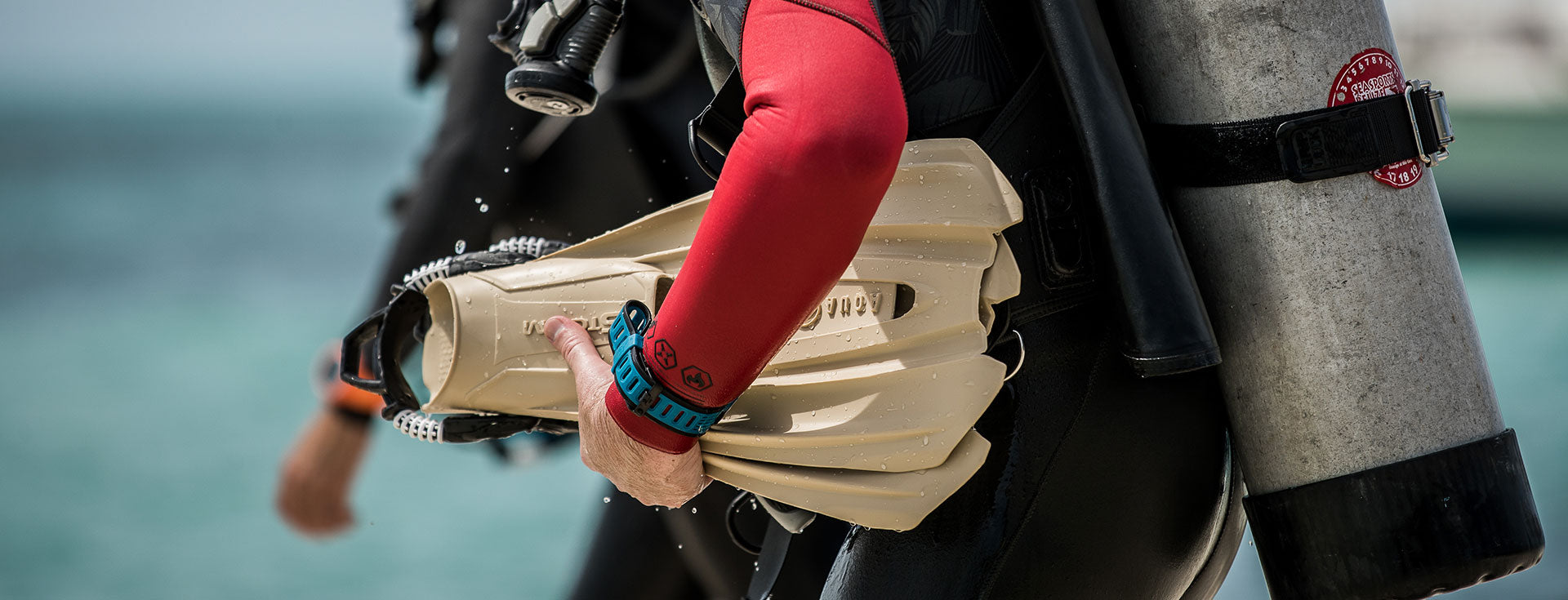 Fins Technologies: Wave rib products | Aqualung®